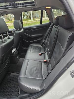 Balts BMW X1 2010 Rīga, ar dzinēja tilpumu 2.00 L un nobraukumu 212 tūkst. km par 7850 €, foto 9 vietnē AUTOMOTO.COM.LV