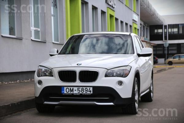 Balts BMW X1 2010 Rīga, ar dzinēja tilpumu 2.00 L un nobraukumu 339 tūkst. km par 5995 €, foto 1 vietnē AUTOMOTO.COM.LV