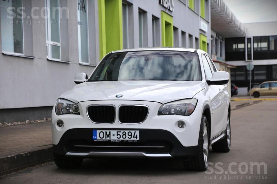 Balts BMW X1 2010 Rīga, ar dzinēja tilpumu 2.00 L un nobraukumu 339 tūkst. km par 5995 €, foto 1 vietnē AUTOMOTO.COM.LV