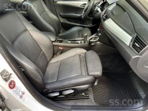 Balts BMW X1 2010 Rīga, ar dzinēja tilpumu 2.00 L un nobraukumu 284 tūkst. km par 6900 €, foto 13 vietnē AUTOMOTO.COM.LV