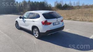 Balts BMW X1 2010 Rīga, ar dzinēja tilpumu 2.00 L un nobraukumu 321 tūkst. km par 5350 €, foto 6 vietnē AUTOMOTO.COM.LV