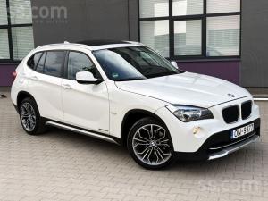 White BMW X1 2010 in Riga, with an engine capacity of 2.00 L and mileage of 280 thousand km for 6600 €, photo 3 on AUTOMOTO.COM.LV