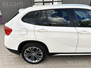 White BMW X1 2010 in Riga, with an engine capacity of 2.00 L and mileage of 280 thousand km for 6600 €, photo 27 on AUTOMOTO.COM.LV
