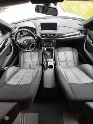 Balts BMW X1 2010 Šauļi, ar dzinēja tilpumu 2.00 L un nobraukumu 385 tūkst. km par 8000 €, foto 16 vietnē AUTOMOTO.COM.LV