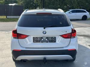 White BMW X1 2010 in Alytus, with an engine capacity of 2.00 L and mileage of 238 thousand km for 6680 €, photo 5 on AUTOMOTO.COM.LV