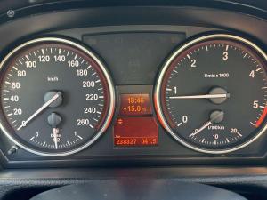 White BMW X1 2010 in Alytus, with an engine capacity of 2.00 L and mileage of 238 thousand km for 6680 €, photo 12 on AUTOMOTO.COM.LV