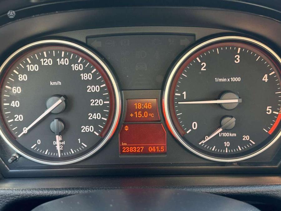 White BMW X1 2010 in Alytus, with an engine capacity of 2.00 L and mileage of 238 thousand km for 6680 €, photo 12 on AUTOMOTO.COM.LV