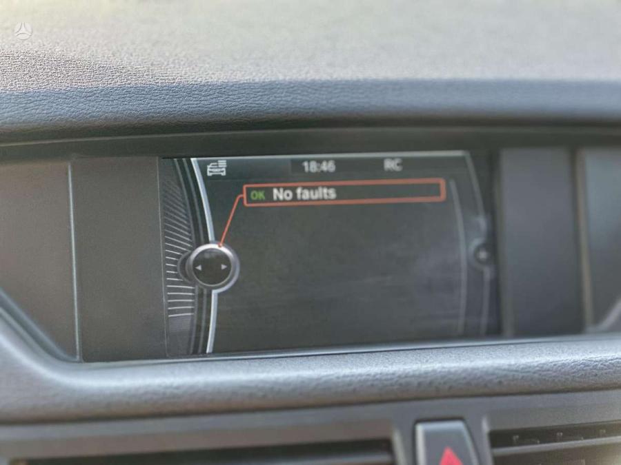 White BMW X1 2010 in Alytus, with an engine capacity of 2.00 L and mileage of 238 thousand km for 6680 €, photo 15 on AUTOMOTO.COM.LV