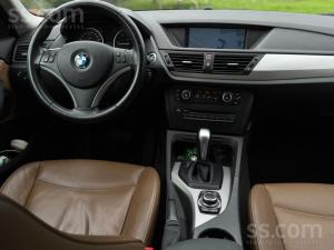 White BMW X1 2010 in Jelgava, with an engine capacity of 1.90 L and mileage of 260 thousand km for 8950 €, photo 9 on AUTOMOTO.COM.LV