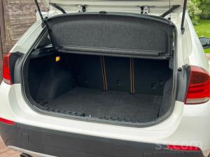 White BMW X1 2010 in Jelgava, with an engine capacity of 1.90 L and mileage of 260 thousand km for 8950 €, photo 22 on AUTOMOTO.COM.LV