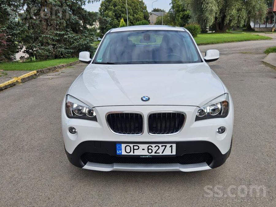 Balts BMW X1 2010 Jēkabpils, ar dzinēja tilpumu 2.00 L un nobraukumu 221 tūkst. km par 6990 €, foto 4 vietnē AUTOMOTO.COM.LV