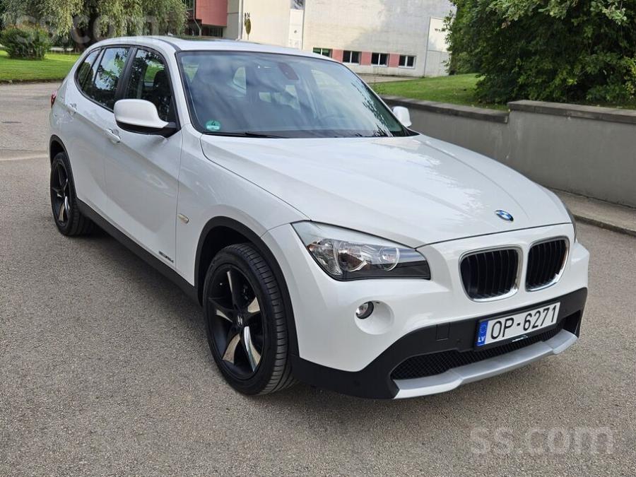 Balts BMW X1 2010 Jēkabpils, ar dzinēja tilpumu 2.00 L un nobraukumu 221 tūkst. km par 6990 €, foto 5 vietnē AUTOMOTO.COM.LV