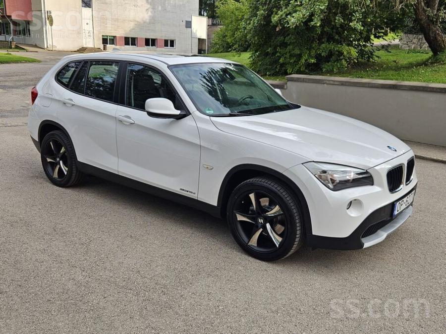 Balts BMW X1 2010 Jēkabpils, ar dzinēja tilpumu 2.00 L un nobraukumu 221 tūkst. km par 6990 €, foto 6 vietnē AUTOMOTO.COM.LV