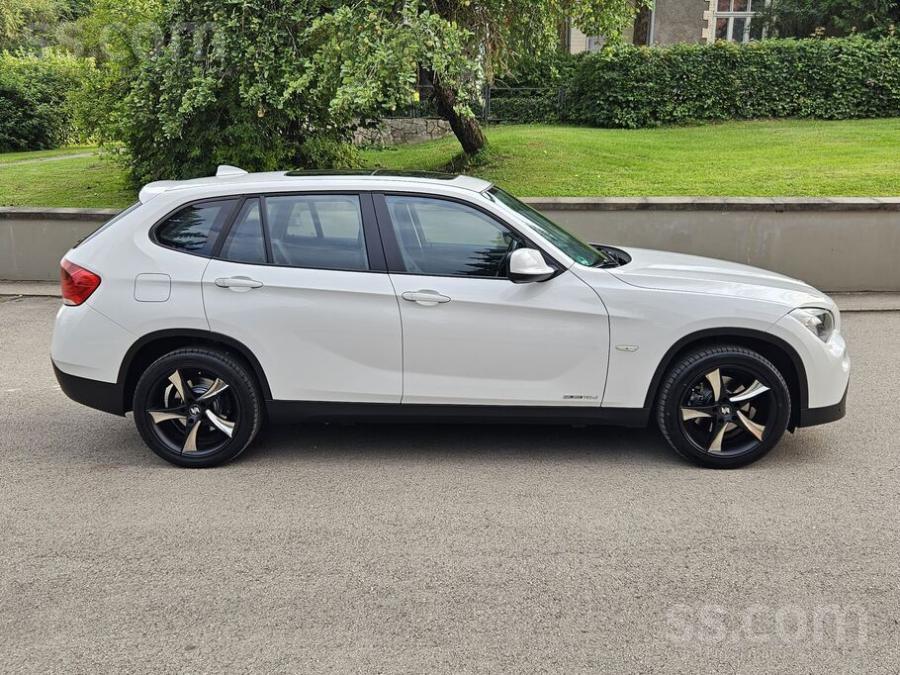 Balts BMW X1 2010 Jēkabpils, ar dzinēja tilpumu 2.00 L un nobraukumu 221 tūkst. km par 6990 €, foto 7 vietnē AUTOMOTO.COM.LV