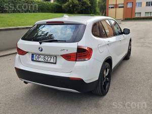Balts BMW X1 2010 Jēkabpils, ar dzinēja tilpumu 2.00 L un nobraukumu 221 tūkst. km par 6990 €, foto 9 vietnē AUTOMOTO.COM.LV