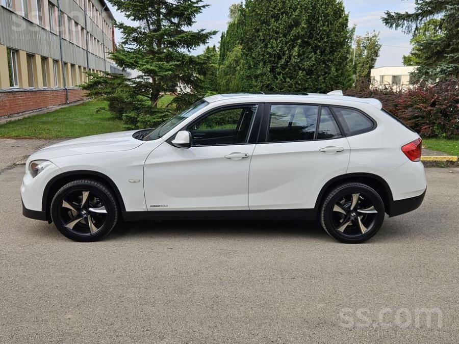 Balts BMW X1 2010 Jēkabpils, ar dzinēja tilpumu 2.00 L un nobraukumu 221 tūkst. km par 6990 €, foto 15 vietnē AUTOMOTO.COM.LV