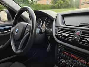 Balts BMW X1 2010 Jēkabpils, ar dzinēja tilpumu 2.00 L un nobraukumu 221 tūkst. km par 6990 €, foto 45 vietnē AUTOMOTO.COM.LV