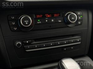 Balts BMW X1 2010 Jelgava, ar dzinēja tilpumu 2.00 L un nobraukumu 266 tūkst. km par 7000 €, foto 9 vietnē AUTOMOTO.COM.LV