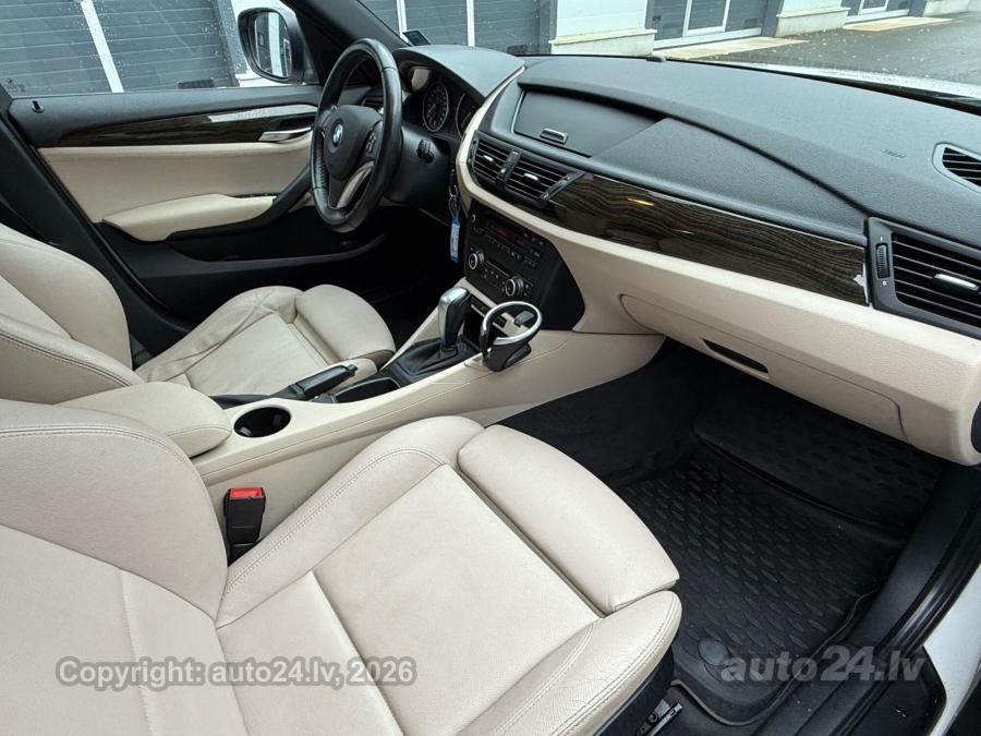 Белый БМВ Х1 2010 в Таллин, объемом двигателя 2.00 л и пробегом 226 тыс. км за 6789 €, фото 14 на AUTOMOTO.COM.LV