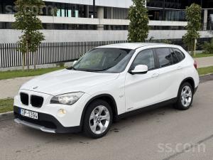 Белый БМВ Х1 2010 в Рига, объемом двигателя 2.00 л и пробегом 182 тыс. км за 6999 €, фото  на AUTOMOTO.COM.LV