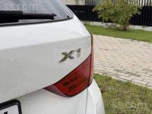 White BMW X1 2010 in Riga, with an engine capacity of 2.00 L and mileage of 182 thousand km for 6999 €, photo 28 on AUTOMOTO.COM.LV