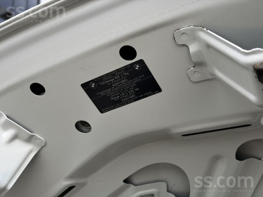 White BMW X1 2010 in Riga, with an engine capacity of 2.00 L and mileage of 182 thousand km for 6999 €, photo 34 on AUTOMOTO.COM.LV