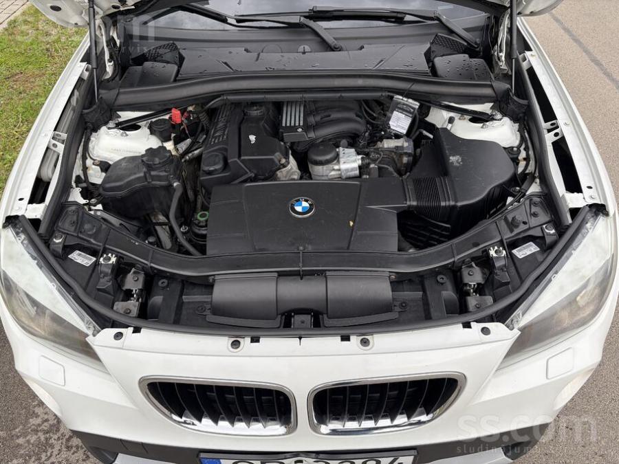White BMW X1 2010 in Riga, with an engine capacity of 2.00 L and mileage of 182 thousand km for 6999 €, photo 36 on AUTOMOTO.COM.LV