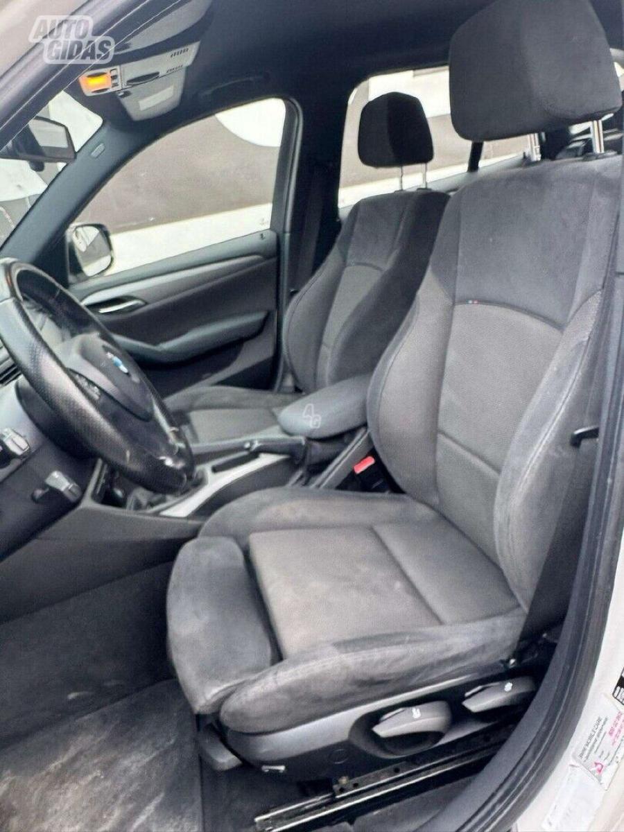 Balts BMW X1 2011 Aukštieji Rusokai, ar dzinēja tilpumu 2.00 L un nobraukumu 280 tūkst. km par 9800 €, foto 25 vietnē AUTOMOTO.COM.LV