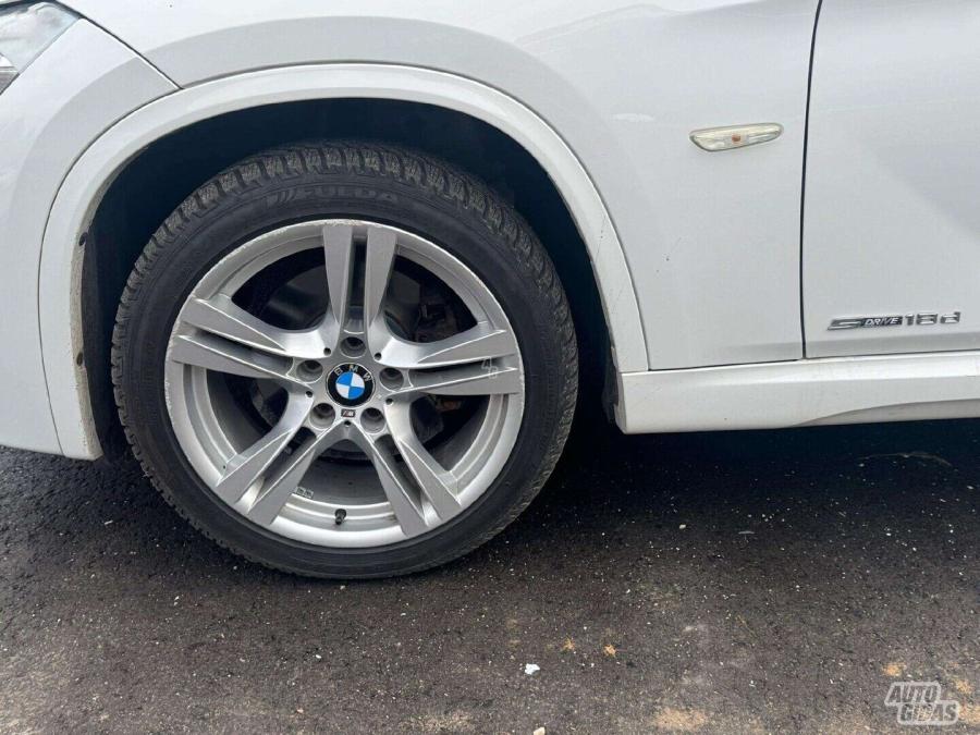 Balts BMW X1 2011 Aukštieji Rusokai, ar dzinēja tilpumu 2.00 L un nobraukumu 280 tūkst. km par 9800 €, foto 27 vietnē AUTOMOTO.COM.LV