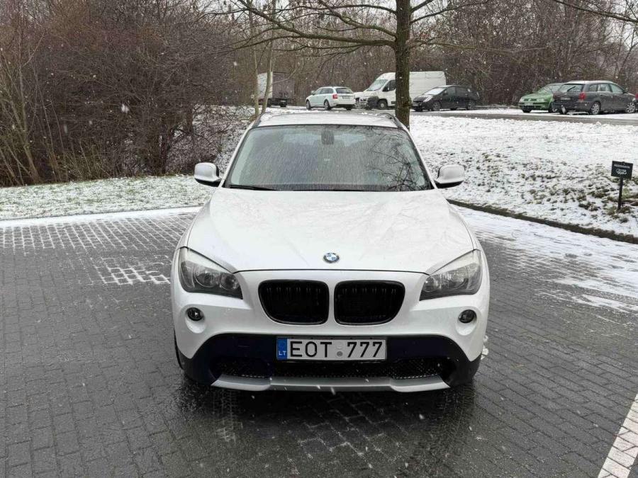 Balts BMW X1 2011 Viļņa, ar dzinēja tilpumu 2.00 L un nobraukumu 265 tūkst. km par 6750 €, foto 2 vietnē AUTOMOTO.COM.LV