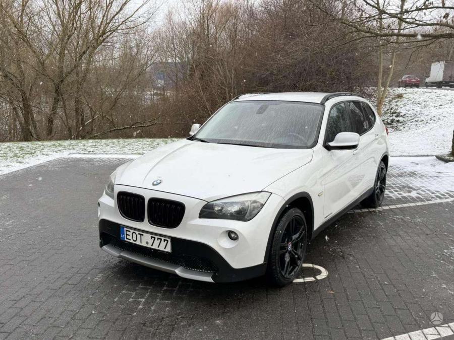 Balts BMW X1 2011 Viļņa, ar dzinēja tilpumu 2.00 L un nobraukumu 265 tūkst. km par 6750 €, foto 3 vietnē AUTOMOTO.COM.LV