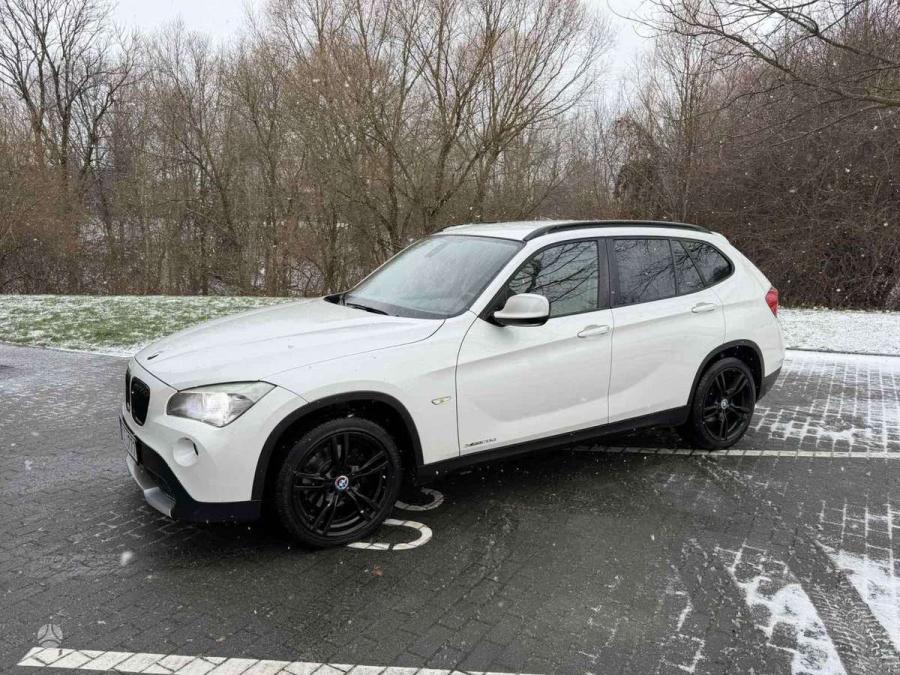 Balts BMW X1 2011 Viļņa, ar dzinēja tilpumu 2.00 L un nobraukumu 265 tūkst. km par 6750 €, foto 8 vietnē AUTOMOTO.COM.LV