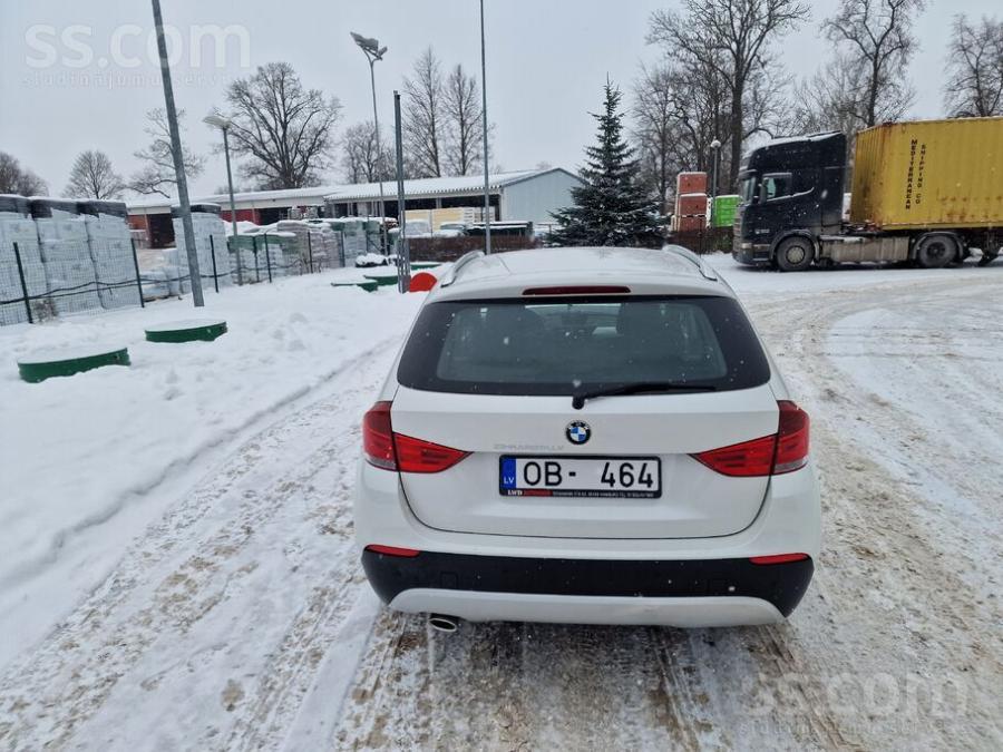 White BMW X1 2011 in Jelgava, with an engine capacity of 2.00 L and mileage of 255 thousand km for 6000 €, photo 5 on AUTOMOTO.COM.LV