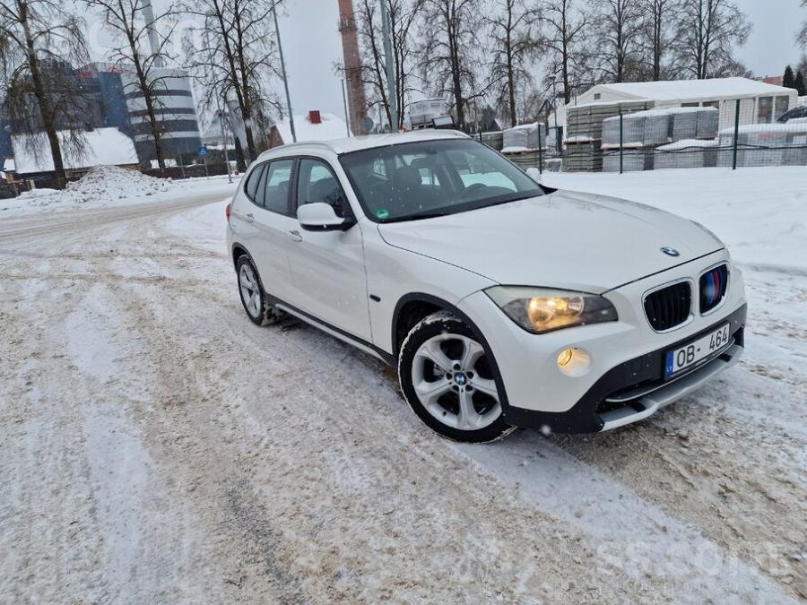 White BMW X1 2011 in Jelgava, with an engine capacity of 2.00 L and mileage of 255 thousand km for 6000 €, photo 9 on AUTOMOTO.COM.LV