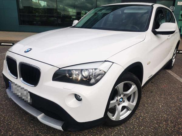 White BMW X1 2011 in Vilnius, with an engine capacity of 2.00 L and mileage of 88 thousand km for 8450 €, photo 2 on AUTOMOTO.COM.LV