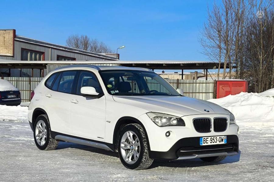 Balts BMW X1 2011 Tauragė, ar dzinēja tilpumu 2.00 L un nobraukumu 219 tūkst. km par 4800 €, foto 1 vietnē AUTOMOTO.COM.LV