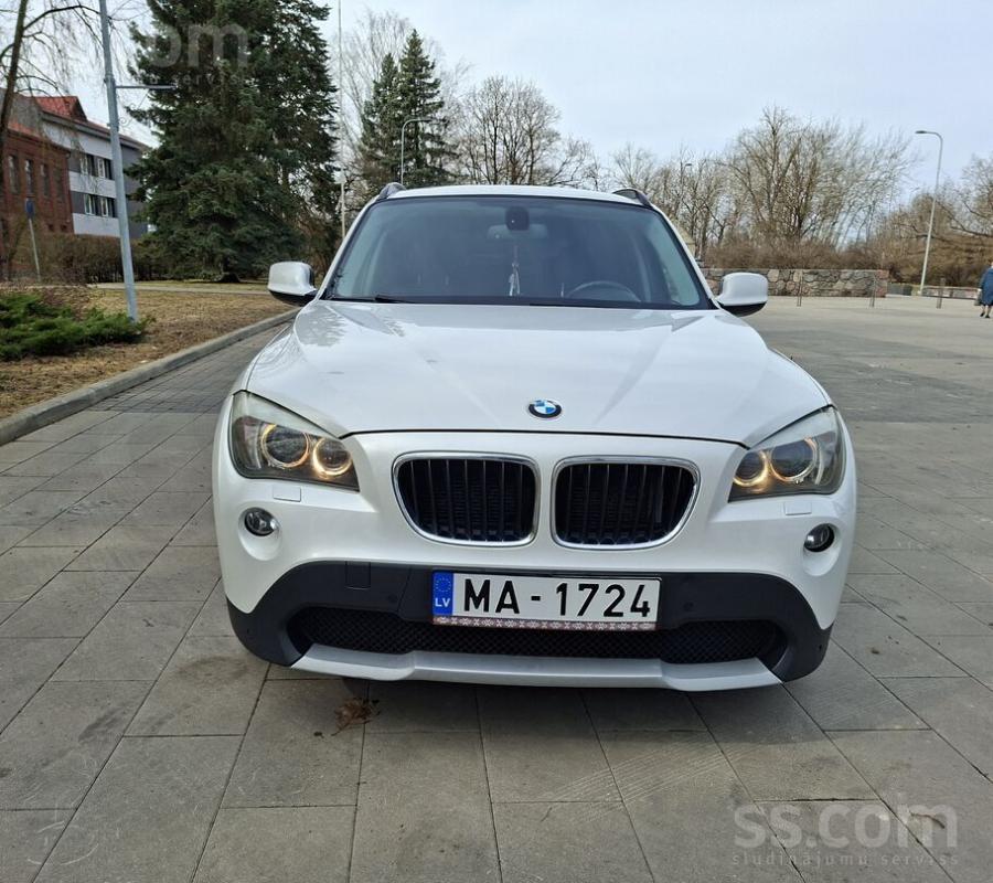 Balts BMW X1 2011 Jēkabpils, ar dzinēja tilpumu 2.00 L un nobraukumu 306 tūkst. km par 6900 €, foto 3 vietnē AUTOMOTO.COM.LV