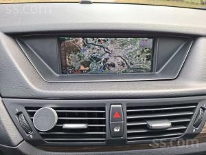 Balts BMW X1 2011 Jēkabpils, ar dzinēja tilpumu 2.00 L un nobraukumu 306 tūkst. km par 6900 €, foto 14 vietnē AUTOMOTO.COM.LV