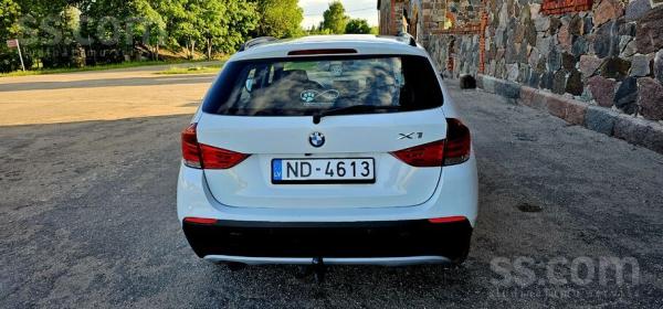 Balts BMW X1 2011 Valmiera, ar dzinēja tilpumu 2.00 L un nobraukumu 334 tūkst. km par 7290 €, foto 3 vietnē AUTOMOTO.COM.LV