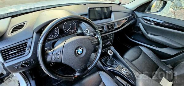 Balts BMW X1 2011 Valmiera, ar dzinēja tilpumu 2.00 L un nobraukumu 334 tūkst. km par 7290 €, foto 7 vietnē AUTOMOTO.COM.LV