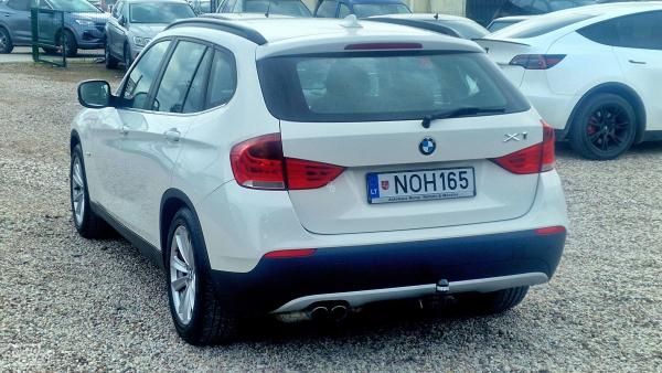 Balts BMW X1 2011 Kretinga, ar dzinēja tilpumu 2.00 L un nobraukumu 93 tūkst. km par 8599 €, foto 9 vietnē AUTOMOTO.COM.LV