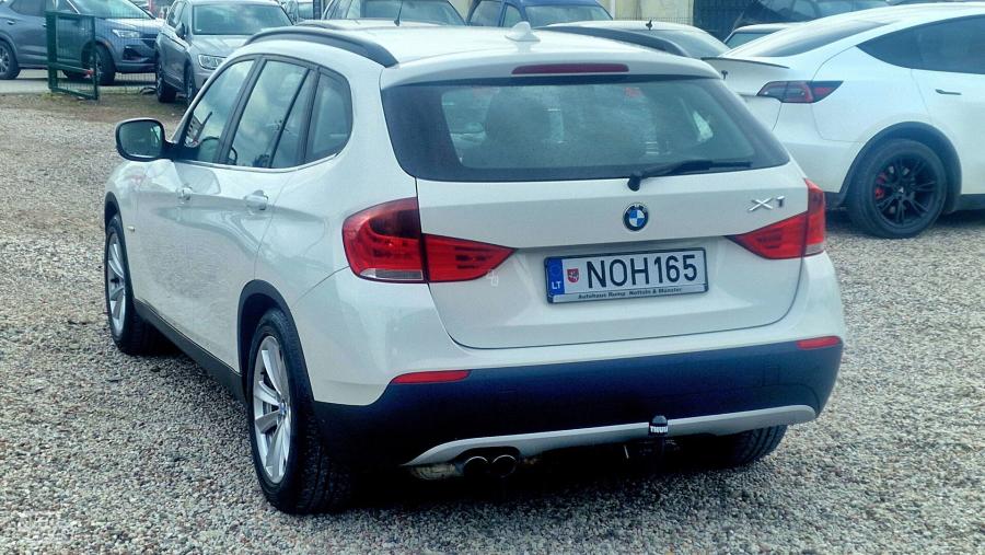 Balts BMW X1 2011 Kretinga, ar dzinēja tilpumu 2.00 L un nobraukumu 93 tūkst. km par 8599 €, foto 10 vietnē AUTOMOTO.COM.LV