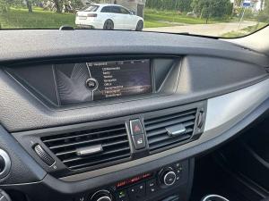 White BMW X1 2011 in Alytus, with an engine capacity of 2.00 L and mileage of 287 thousand km for 7850 €, photo 12 on AUTOMOTO.COM.LV