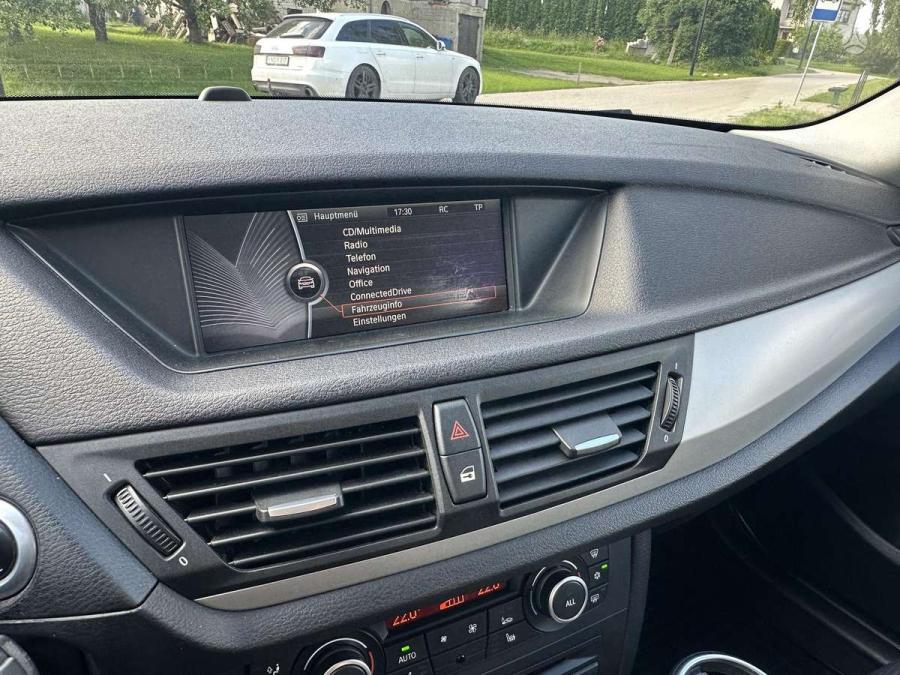 White BMW X1 2011 in Alytus, with an engine capacity of 2.00 L and mileage of 287 thousand km for 7850 €, photo 12 on AUTOMOTO.COM.LV