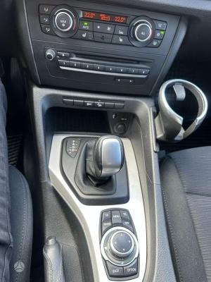 White BMW X1 2011 in Alytus, with an engine capacity of 2.00 L and mileage of 287 thousand km for 7850 €, photo 15 on AUTOMOTO.COM.LV