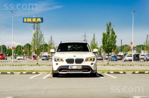 Balts BMW X1 2011 Rīga, ar dzinēja tilpumu 2.00 L un nobraukumu 293 tūkst. km par 6990 €, foto 4 vietnē AUTOMOTO.COM.LV