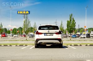 Balts BMW X1 2011 Rīga, ar dzinēja tilpumu 2.00 L un nobraukumu 293 tūkst. km par 6990 €, foto 8 vietnē AUTOMOTO.COM.LV