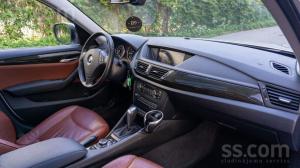 Balts BMW X1 2011 Rīga, ar dzinēja tilpumu 2.00 L un nobraukumu 293 tūkst. km par 6990 €, foto 12 vietnē AUTOMOTO.COM.LV
