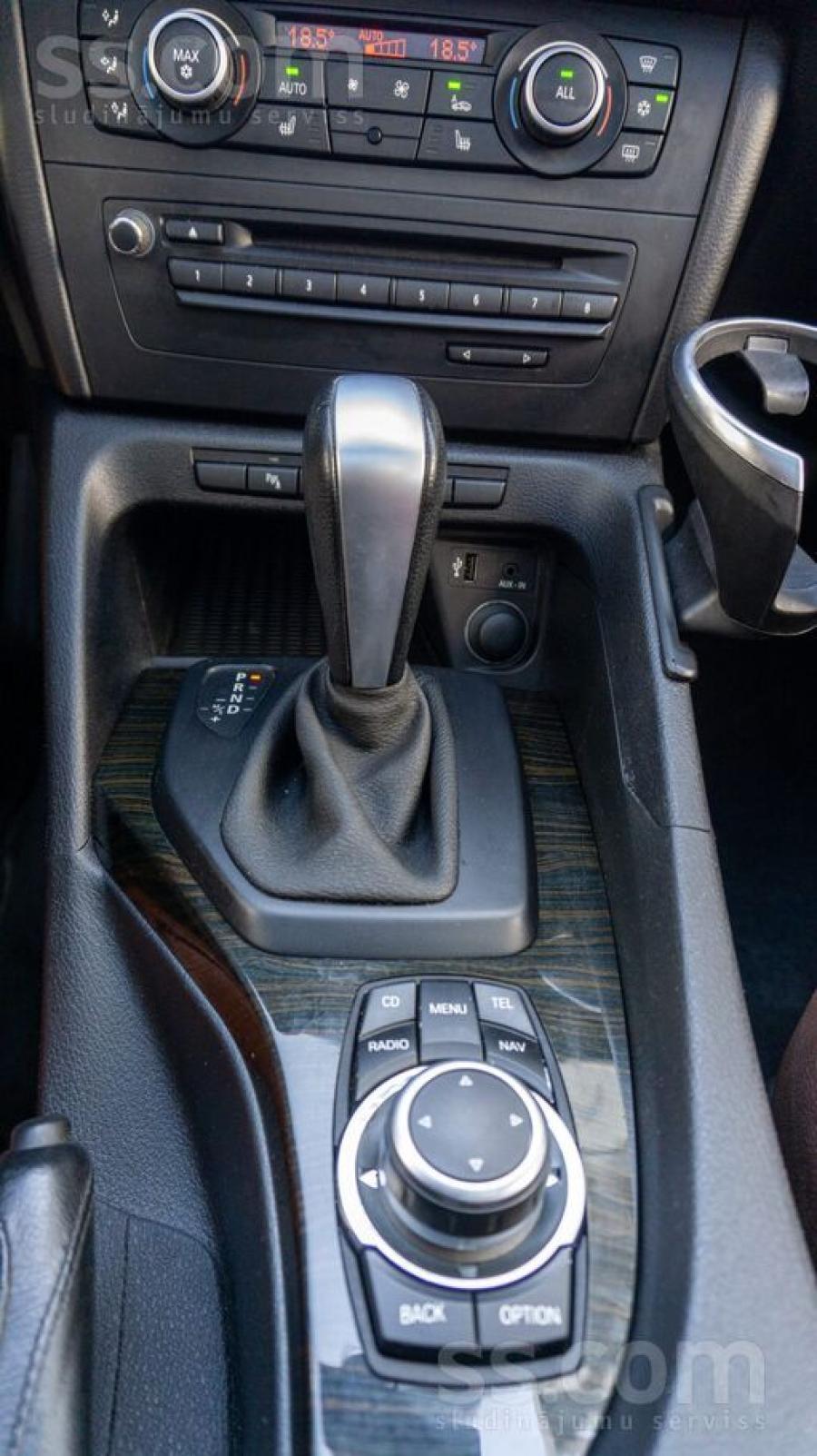 Balts BMW X1 2011 Rīga, ar dzinēja tilpumu 2.00 L un nobraukumu 293 tūkst. km par 6990 €, foto 17 vietnē AUTOMOTO.COM.LV