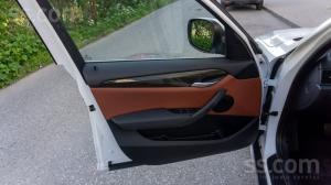 Balts BMW X1 2011 Rīga, ar dzinēja tilpumu 2.00 L un nobraukumu 293 tūkst. km par 6990 €, foto 27 vietnē AUTOMOTO.COM.LV
